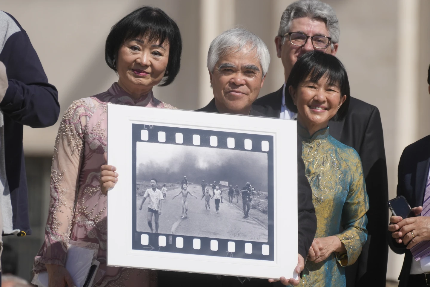 He is credited with one of history’s most indelible photos. A new ...