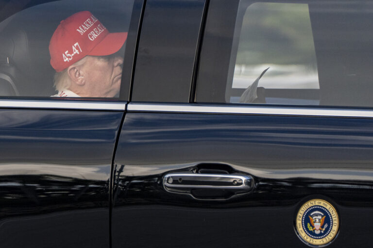 How I got those photos of Trump reading tariffs coverage | The ...