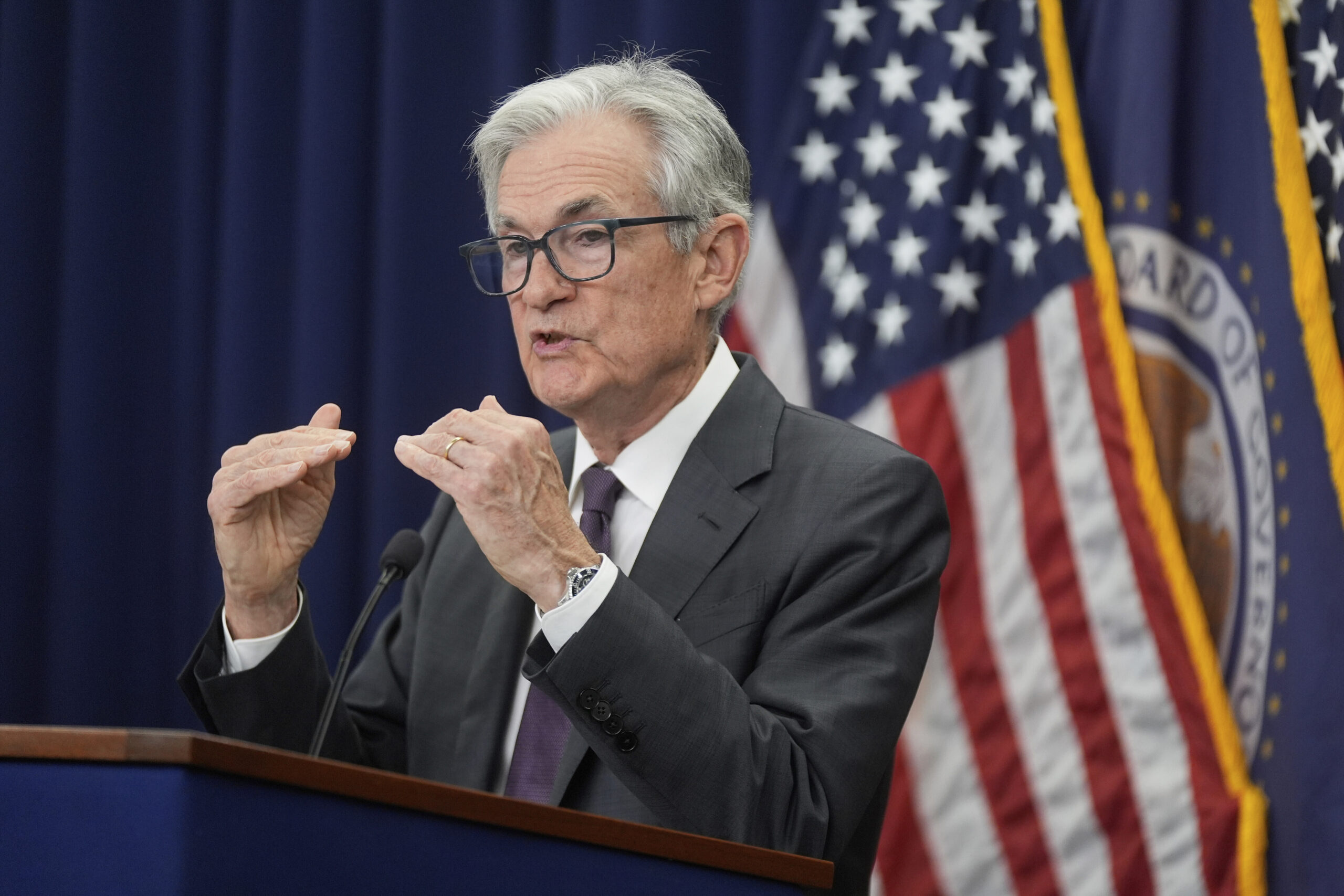 Inflation or jobs: Federal Reserve officials are divided over competing ...