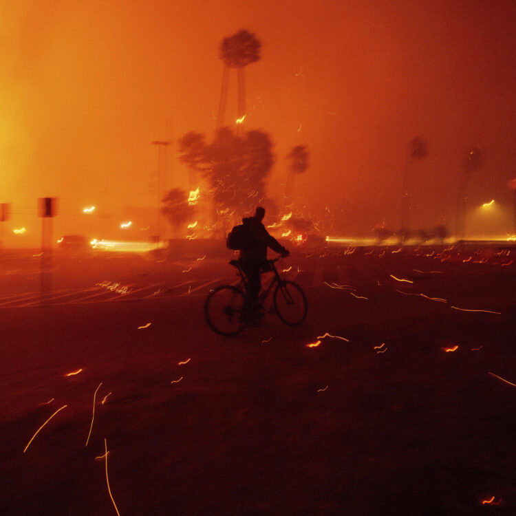 California governor says Pacific Palisades wildfire has destroyed many ...